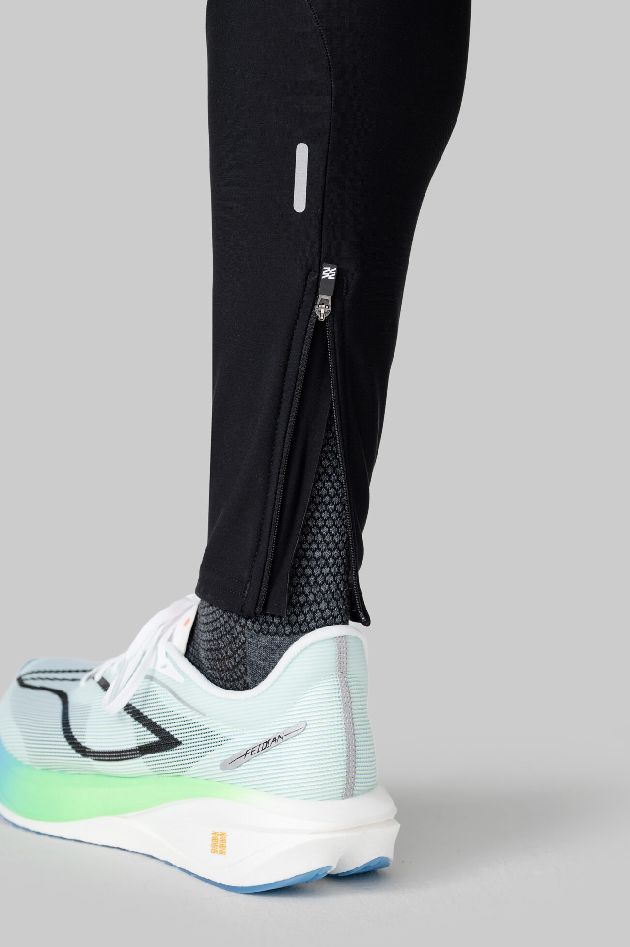 Мужские Утеплённые Беговые Тайтсы Practice Black — veter.cc