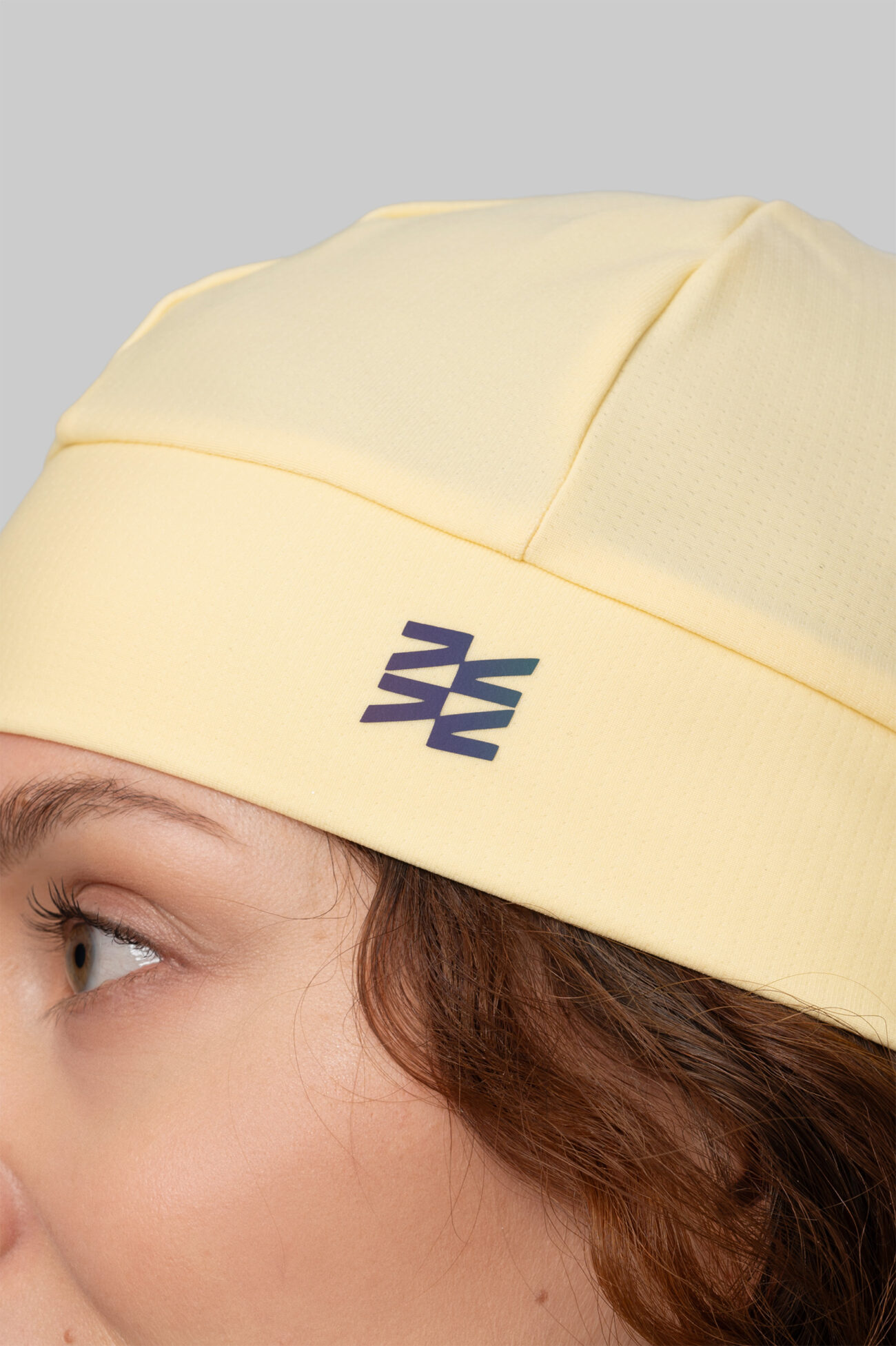 Шапка Беговая Зимняя VTR Sunlight — veter.cc